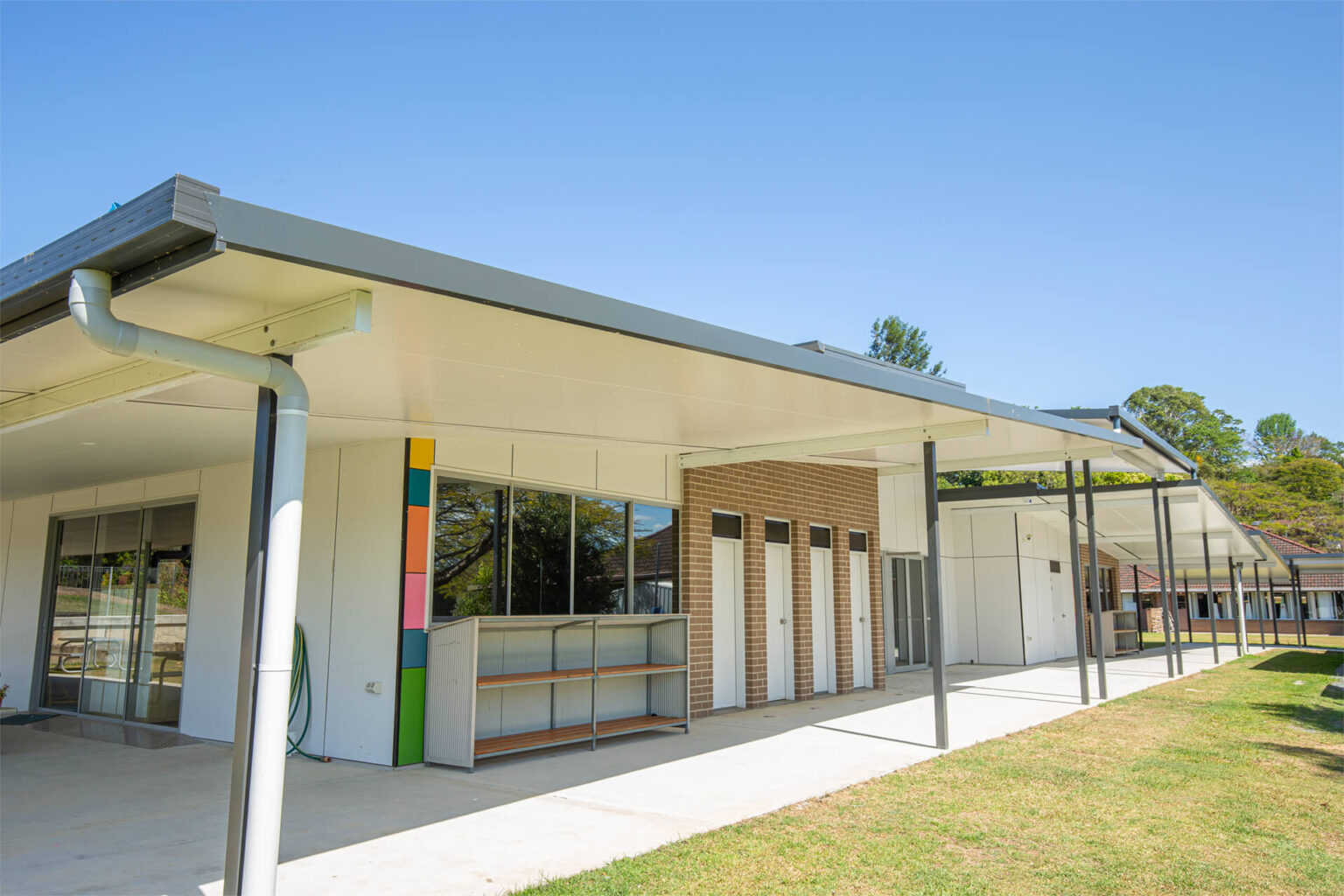 Benefits of insulated panels over traditional roofing products ...